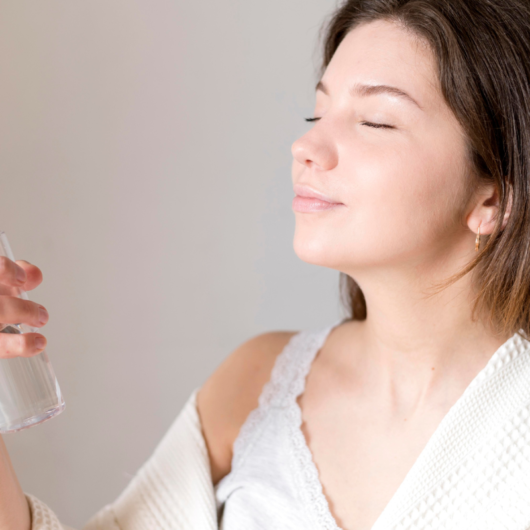 The Do’s And Don’ts Of Applying Body Mists – SkinCrest